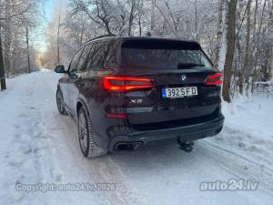 Melns BMW X5 2021 Tallina, ar dzinēja tilpumu 3.00 L un nobraukumu 81 tūkst. km par 62900 €, foto 5 vietnē AUTOMOTO.COM.LV