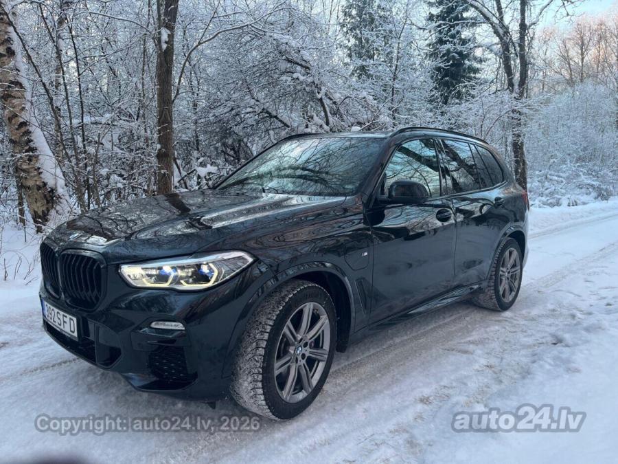 Melns BMW X5 2021 Tallina, ar dzinēja tilpumu 3.00 L un nobraukumu 81 tūkst. km par 62900 €, foto 7 vietnē AUTOMOTO.COM.LV