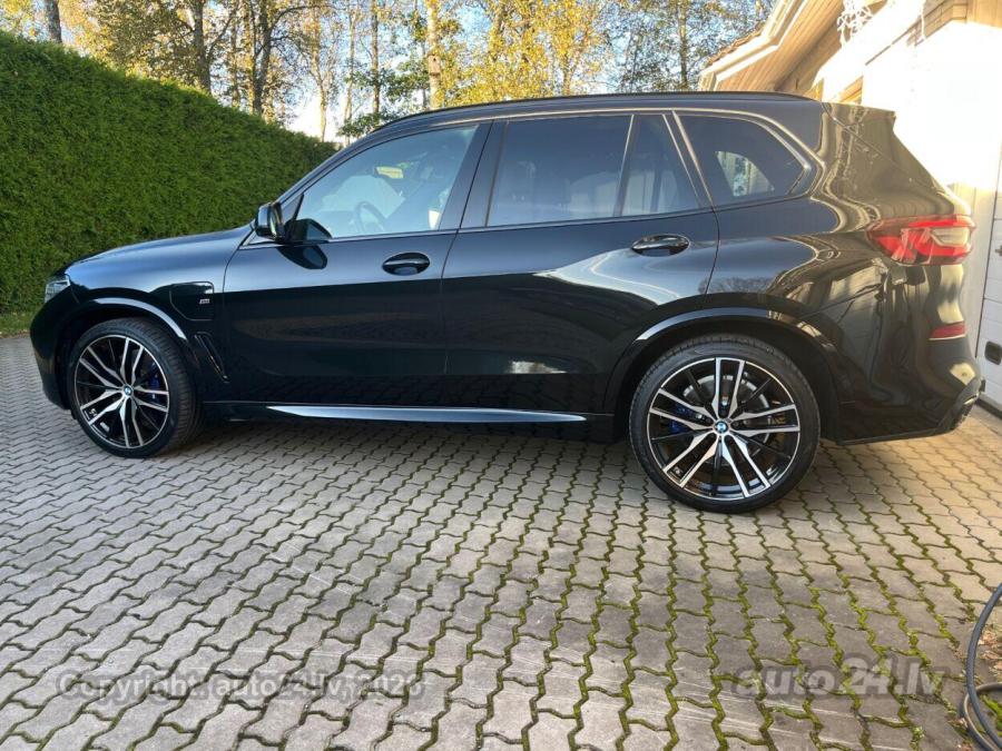 Melns BMW X5 2021 Tallina, ar dzinēja tilpumu 3.00 L un nobraukumu 81 tūkst. km par 62900 €, foto 8 vietnē AUTOMOTO.COM.LV