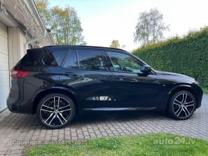 Melns BMW X5 2021 Tallina, ar dzinēja tilpumu 3.00 L un nobraukumu 81 tūkst. km par 62900 €, foto 10 vietnē AUTOMOTO.COM.LV