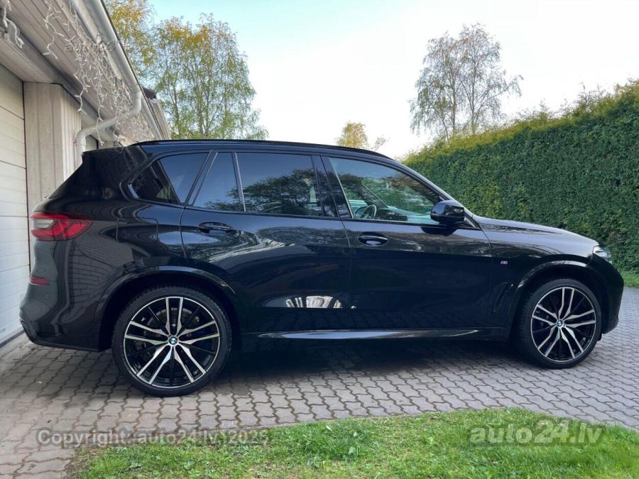 Melns BMW X5 2021 Tallina, ar dzinēja tilpumu 3.00 L un nobraukumu 81 tūkst. km par 62900 €, foto 10 vietnē AUTOMOTO.COM.LV