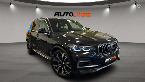 Melns BMW X5 2021 Viļņa, ar dzinēja tilpumu 3.00 L un nobraukumu 105 tūkst. km par 53666 €, foto 4 vietnē AUTOMOTO.COM.LV