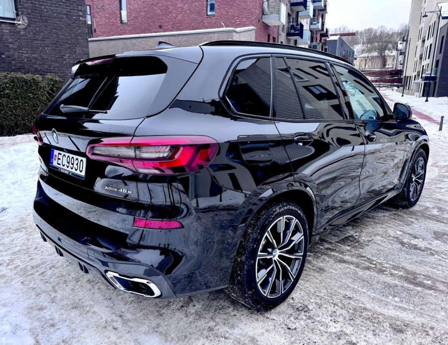 Melns BMW X5 2021 Viļņa, ar dzinēja tilpumu 3.00 L un nobraukumu 75 tūkst. km par 56900 €, foto 4 vietnē AUTOMOTO.COM.LV