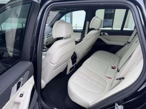 Melns BMW X5 2021 Viļņa, ar dzinēja tilpumu 3.00 L un nobraukumu 75 tūkst. km par 56900 €, foto 9 vietnē AUTOMOTO.COM.LV