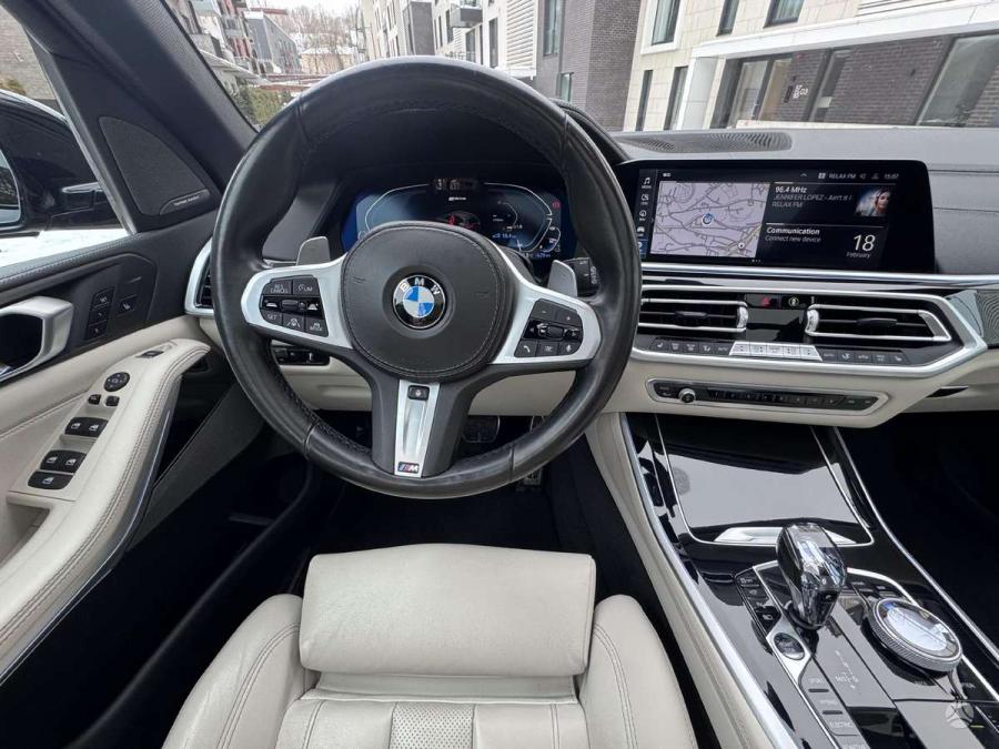 Melns BMW X5 2021 Viļņa, ar dzinēja tilpumu 3.00 L un nobraukumu 75 tūkst. km par 56900 €, foto 12 vietnē AUTOMOTO.COM.LV