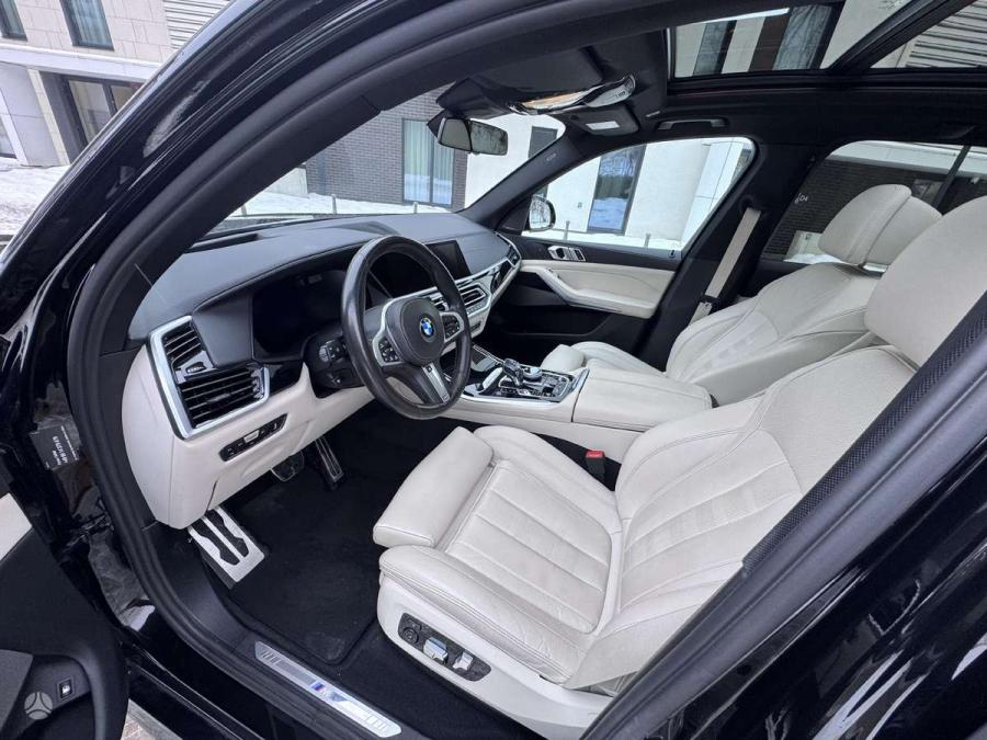 Melns BMW X5 2021 Viļņa, ar dzinēja tilpumu 3.00 L un nobraukumu 75 tūkst. km par 56900 €, foto 14 vietnē AUTOMOTO.COM.LV
