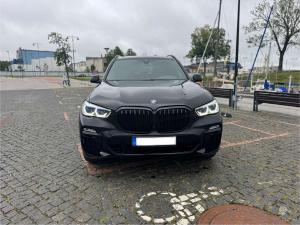 Black BMW X5 2021 in Kaunas, with an engine capacity of 3.00 L and mileage of 62 thousand km for 44400 €, photo 2 on AUTOMOTO.COM.LV