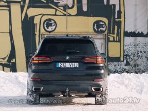 Black BMW X5 2021 in Tallinn, with an engine capacity of 3.00 L and mileage of 80 thousand km for 51000 €, photo 6 on AUTOMOTO.COM.LV