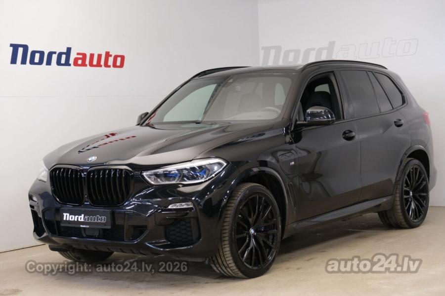 Melns BMW X5 2021 Tallina, ar dzinēja tilpumu 3.00 L un nobraukumu 145 tūkst. km par 50900 €, foto 1 vietnē AUTOMOTO.COM.LV