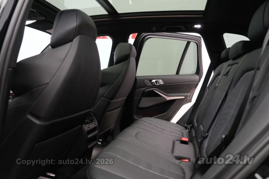 Melns BMW X5 2021 Tallina, ar dzinēja tilpumu 3.00 L un nobraukumu 145 tūkst. km par 50900 €, foto 6 vietnē AUTOMOTO.COM.LV
