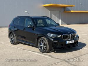 Melns BMW X5 2021 Tallina, ar dzinēja tilpumu 3.00 L un nobraukumu 83 tūkst. km par 61900 €, foto  vietnē AUTOMOTO.COM.LV