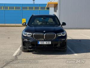 Black BMW X5 2021 in Tallinn, with an engine capacity of 3.00 L and mileage of 83 thousand km for 61900 €, photo 2 on AUTOMOTO.COM.LV