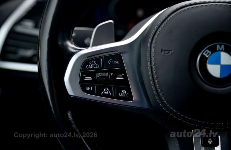 Black BMW X5 2021 in Tallinn, with an engine capacity of 3.00 L and mileage of 118 thousand km for 49000 €, photo 5 on AUTOMOTO.COM.LV