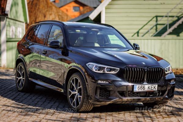 Melns BMW X5 2021 Tallina, ar dzinēja tilpumu 3.00 L un nobraukumu 114 tūkst. km par 57000 €, foto 2 vietnē AUTOMOTO.COM.LV