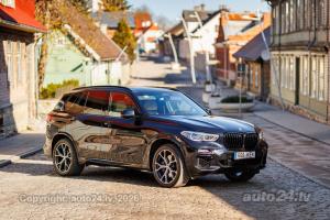 Black BMW X5 2021 in Tallinn, with an engine capacity of 3.00 L and mileage of 114 thousand km for 57000 €, photo 18 on AUTOMOTO.COM.LV