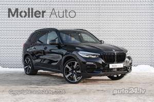 Black BMW X5 2021 in Riga, with an engine capacity of 3.00 L and mileage of 136 thousand km for 42671 €, photo 3 on AUTOMOTO.COM.LV