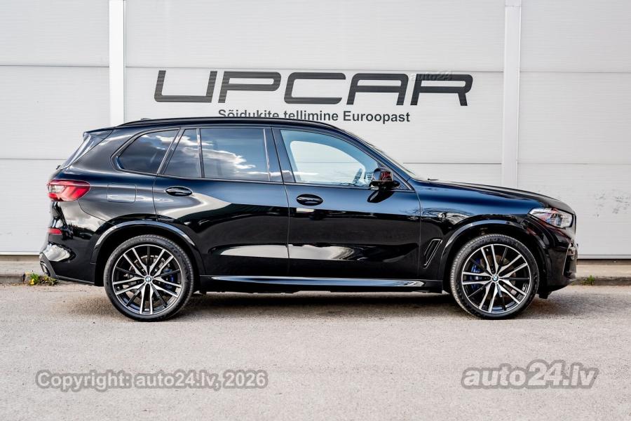 Melns BMW X5 2021 Pērnava, ar dzinēja tilpumu 3.00 L un nobraukumu 124 tūkst. km par 47490 €, foto 5 vietnē AUTOMOTO.COM.LV