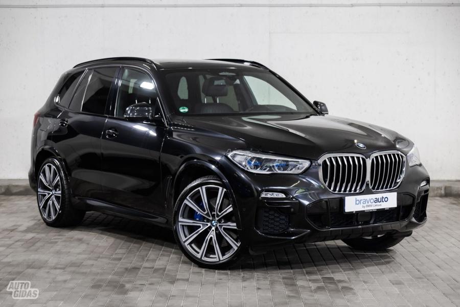 Black BMW X5 2021 in Vilnius, with an engine capacity of 3.00 L and mileage of 138 thousand km for 49991 €, photo 4 on AUTOMOTO.COM.LV