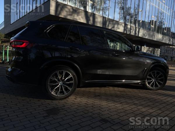 Melns BMW X5 2021 Rēzekne, ar dzinēja tilpumu 3.00 L un nobraukumu 160 tūkst. km par 41000 €, foto 2 vietnē AUTOMOTO.COM.LV
