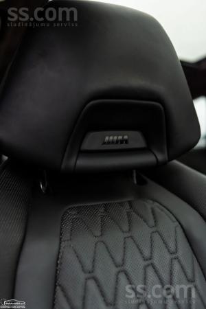 Black BMW X5 2021 in Riga, with an engine capacity of 4.40 L and mileage of 195 thousand km for 43000 €, photo 19 on AUTOMOTO.COM.LV