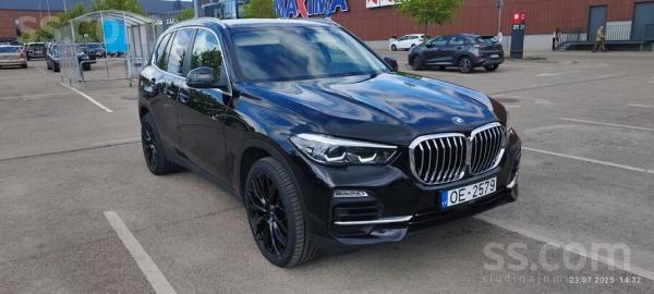 Melns BMW X5 2021 Rīga, ar dzinēja tilpumu 3.00 L un nobraukumu 160 tūkst. km par 40000 €, foto 1 vietnē AUTOMOTO.COM.LV