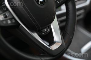 Black BMW X5 2021 in Riga, with an engine capacity of 3.00 L and mileage of 107 thousand km for 52990 €, photo 14 on AUTOMOTO.COM.LV