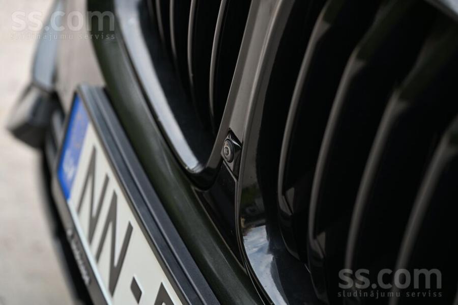 Black BMW X5 2021 in Riga, with an engine capacity of 3.00 L and mileage of 107 thousand km for 52990 €, photo 23 on AUTOMOTO.COM.LV