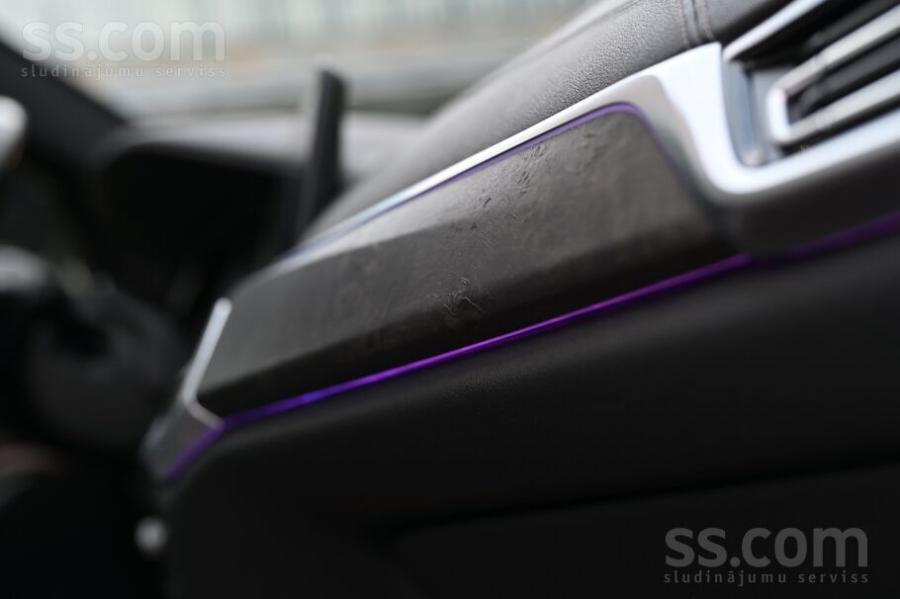Black BMW X5 2021 in Riga, with an engine capacity of 3.00 L and mileage of 107 thousand km for 52990 €, photo 26 on AUTOMOTO.COM.LV
