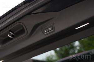 Black BMW X5 2021 in Riga, with an engine capacity of 3.00 L and mileage of 107 thousand km for 52990 €, photo 27 on AUTOMOTO.COM.LV