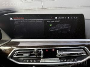 Black BMW X5 2021 in Riga, with an engine capacity of 3.00 L and mileage of 148 thousand km for 51555 €, photo 32 on AUTOMOTO.COM.LV