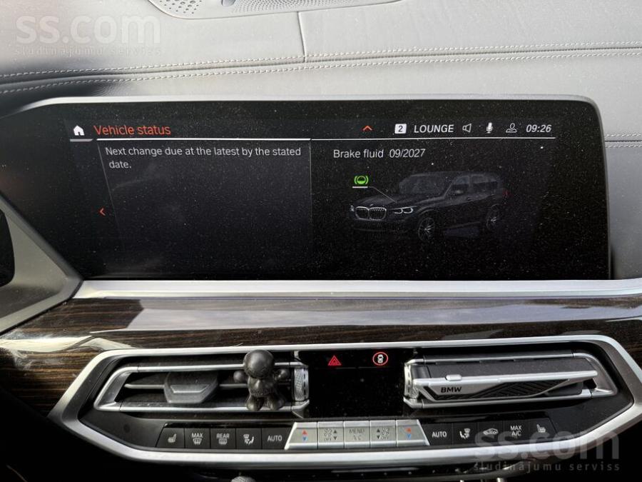 Black BMW X5 2021 in Riga, with an engine capacity of 3.00 L and mileage of 148 thousand km for 51555 €, photo 32 on AUTOMOTO.COM.LV