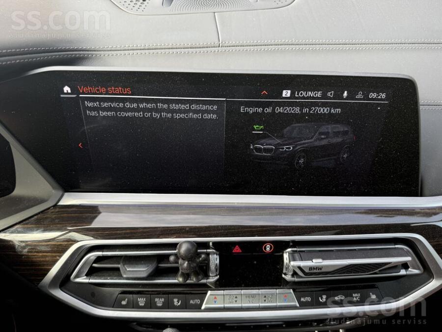 Black BMW X5 2021 in Riga, with an engine capacity of 3.00 L and mileage of 148 thousand km for 51555 €, photo 33 on AUTOMOTO.COM.LV