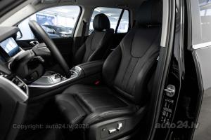Melns BMW X5 2021 Tallina, ar dzinēja tilpumu 3.00 L un nobraukumu 51 tūkst. km par 70000 €, foto 10 vietnē AUTOMOTO.COM.LV