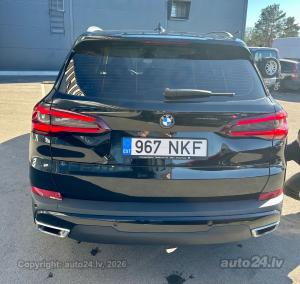 Melns BMW X5 2021 Tallina, ar dzinēja tilpumu 3.00 L un nobraukumu 51 tūkst. km par 70000 €, foto 15 vietnē AUTOMOTO.COM.LV