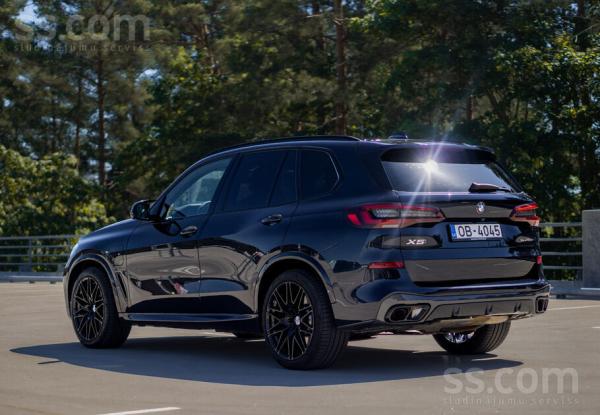 Melns BMW X5 2021 Rīga, ar dzinēja tilpumu 3.00 L un nobraukumu 94 tūkst. km par 49000 €, foto 3 vietnē AUTOMOTO.COM.LV