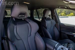 Black BMW X5 2021 in Riga, with an engine capacity of 3.00 L and mileage of 94 thousand km for 49000 €, photo 7 on AUTOMOTO.COM.LV