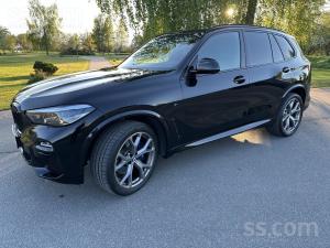 Melns BMW X5 2021 Rīga, ar dzinēja tilpumu 3.00 L un nobraukumu 81 tūkst. km par 56500 €, foto  vietnē AUTOMOTO.COM.LV