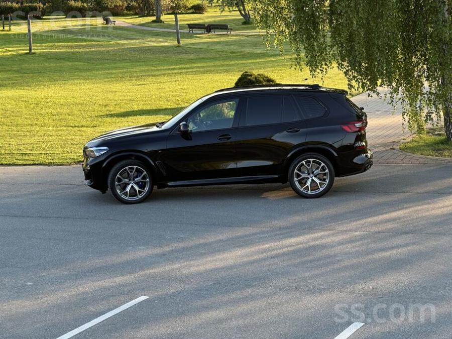 Melns BMW X5 2021 Rīga, ar dzinēja tilpumu 3.00 L un nobraukumu 81 tūkst. km par 56500 €, foto 3 vietnē AUTOMOTO.COM.LV