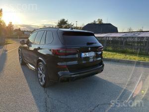 Melns BMW X5 2021 Rīga, ar dzinēja tilpumu 3.00 L un nobraukumu 81 tūkst. km par 56500 €, foto 7 vietnē AUTOMOTO.COM.LV