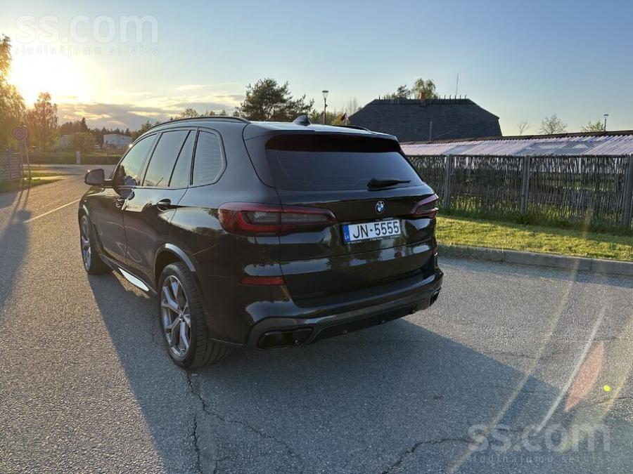 Melns BMW X5 2021 Rīga, ar dzinēja tilpumu 3.00 L un nobraukumu 81 tūkst. km par 56500 €, foto 7 vietnē AUTOMOTO.COM.LV