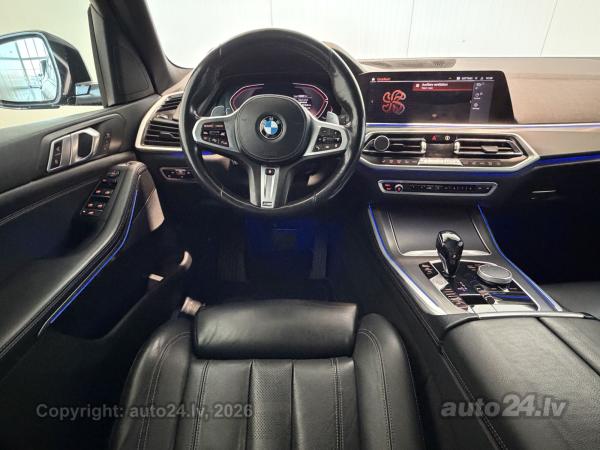 Melns BMW X5 2021 Tartu, ar dzinēja tilpumu 3.00 L un nobraukumu 198 tūkst. km par 38500 €, foto 10 vietnē AUTOMOTO.COM.LV