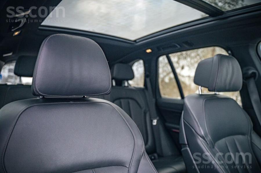 Melns BMW X5 2021 Rīga, ar dzinēja tilpumu 3.00 L un nobraukumu 0 tūkst. km par 52990 €, foto 18 vietnē AUTOMOTO.COM.LV