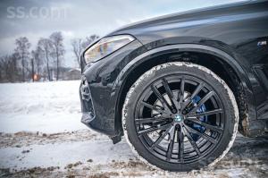 Melns BMW X5 2021 Rīga, ar dzinēja tilpumu 3.00 L un nobraukumu 0 tūkst. km par 52990 €, foto 19 vietnē AUTOMOTO.COM.LV