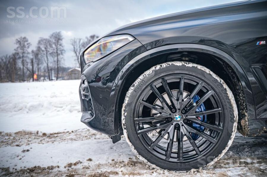 Melns BMW X5 2021 Rīga, ar dzinēja tilpumu 3.00 L un nobraukumu 0 tūkst. km par 52990 €, foto 19 vietnē AUTOMOTO.COM.LV