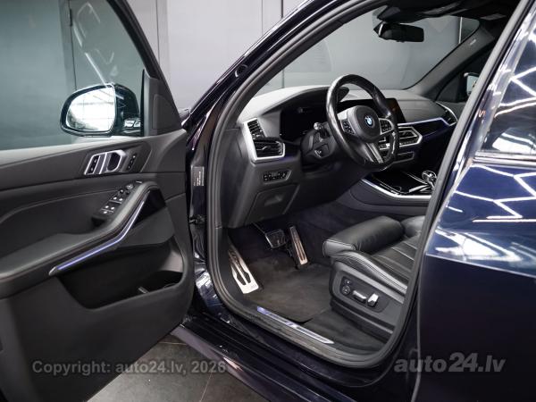 Melns BMW X5 2021 Tallina, ar dzinēja tilpumu 3.00 L un nobraukumu 168 tūkst. km par 47990 €, foto 4 vietnē AUTOMOTO.COM.LV