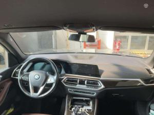 Black BMW X5 2021 in Vilnius, with an engine capacity of 2.99 L and mileage of 183 thousand km for 28500 €, photo 12 on AUTOMOTO.COM.LV