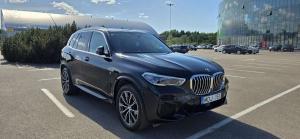 Melns BMW X5 2021 Šauļi, ar dzinēja tilpumu 2.99 L un nobraukumu 73 tūkst. km par 55000 €, foto  vietnē AUTOMOTO.COM.LV
