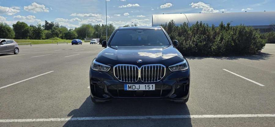 Melns BMW X5 2021 Šauļi, ar dzinēja tilpumu 2.99 L un nobraukumu 73 tūkst. km par 55000 €, foto 3 vietnē AUTOMOTO.COM.LV