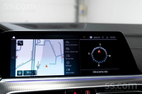 Black BMW X5 2021 in Riga, with an engine capacity of 3.00 L and mileage of 165 thousand km for 45500 €, photo 10 on AUTOMOTO.COM.LV