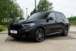 Black BMW X5 2021 in Vilnius, with an engine capacity of 2.99 L and mileage of 176 thousand km for 44000 €, photo  on AUTOMOTO.COM.LV